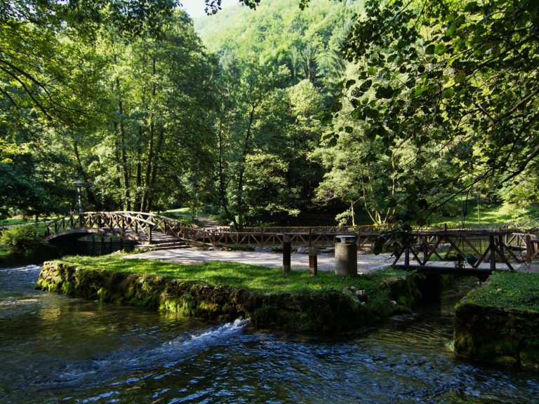 Vrelo Bosne – Kantonalna javna ustanova za zaštićena prirodna područja